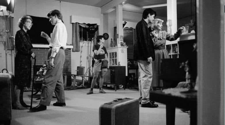 On the set of Blue Velvet with David Lynch, Frances Bay, Priscilla ...