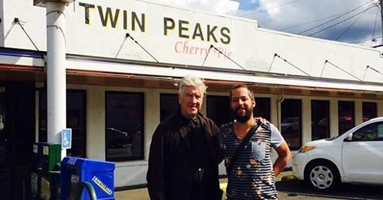 David Lynch Shows Up In Twin Peaks, Confirms He’ll Start Shooting New ...